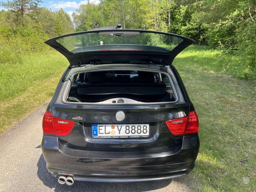 Melns BMW 325 2008 Utena, ar dzinēja tilpumu 2.99 L un nobraukumu 367 tūkst. km par 4999 €, foto 14 vietnē AUTOMOTO.COM.LV