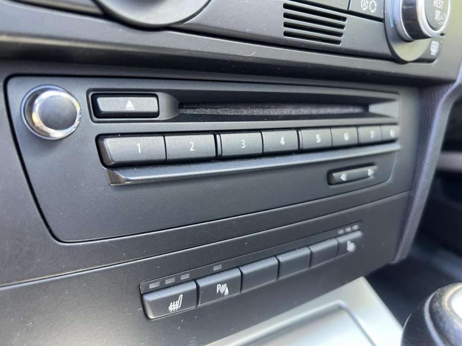 Melns BMW 325 2008 Utena, ar dzinēja tilpumu 2.99 L un nobraukumu 367 tūkst. km par 4999 €, foto 15 vietnē AUTOMOTO.COM.LV