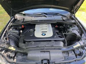 Melns BMW 325 2008 Utena, ar dzinēja tilpumu 2.99 L un nobraukumu 367 tūkst. km par 4999 €, foto 18 vietnē AUTOMOTO.COM.LV