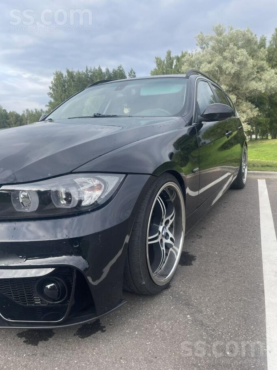 Melns BMW 325 2008 Alūksne, ar dzinēja tilpumu 3.00 L un nobraukumu 0 tūkst. km par 5500 €, foto 3 vietnē AUTOMOTO.COM.LV