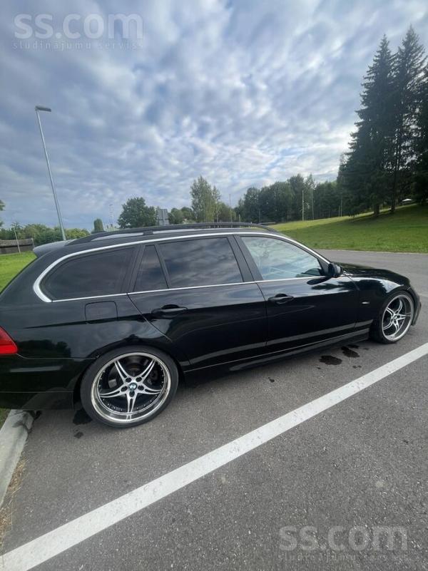 Melns BMW 325 2008 Alūksne, ar dzinēja tilpumu 3.00 L un nobraukumu 0 tūkst. km par 5500 €, foto 6 vietnē AUTOMOTO.COM.LV