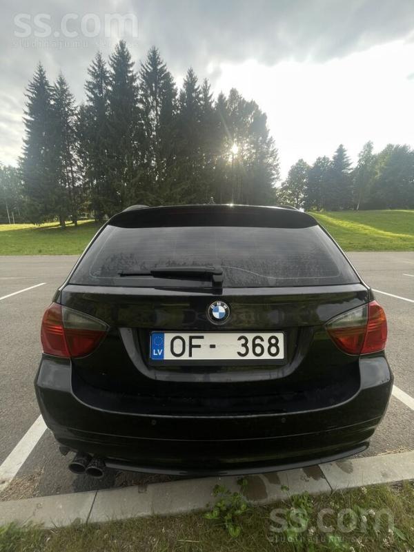 Melns BMW 325 2008 Alūksne, ar dzinēja tilpumu 3.00 L un nobraukumu 0 tūkst. km par 5500 €, foto 9 vietnē AUTOMOTO.COM.LV