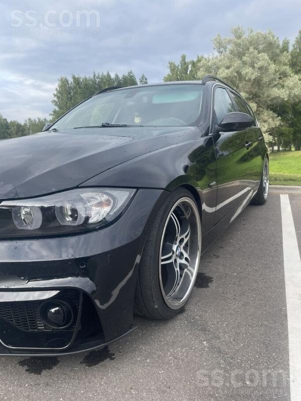 Melns BMW 325 2008 Alūksne, ar dzinēja tilpumu 3.00 L un nobraukumu 0 tūkst. km par 5500 €, foto 3 vietnē AUTOMOTO.COM.LV