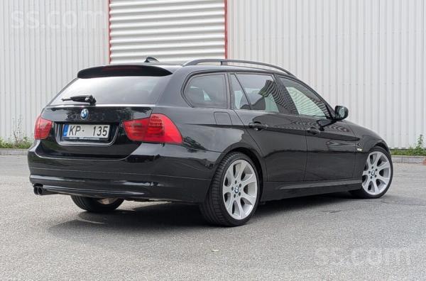 BMW 325 2008 Rīga vietnē Melns BMW 325 2008 Rīga, ar dzinēja tilpumu 3.00 L un nobraukumu 295 tūkst. km par 6900 €, foto 4 vietnē AUTOMOTO.COM.LV