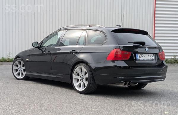 BMW 325 2008 Rīga vietnē Melns BMW 325 2008 Rīga, ar dzinēja tilpumu 3.00 L un nobraukumu 295 tūkst. km par 6900 €, foto 5 vietnē AUTOMOTO.COM.LV