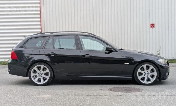 BMW 325 2008 Rīga vietnē Melns BMW 325 2008 Rīga, ar dzinēja tilpumu 3.00 L un nobraukumu 295 tūkst. km par 6900 €, foto 6 vietnē AUTOMOTO.COM.LV