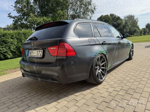 Melns BMW 325 2008 Bauska, ar dzinēja tilpumu 3.00 L un nobraukumu 443 tūkst. km par 6700 €, foto 5 vietnē AUTOMOTO.COM.LV