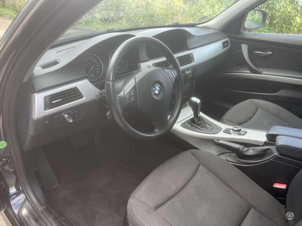 Melns BMW 325 2008 Utena, ar dzinēja tilpumu 2.99 L un nobraukumu 367 tūkst. km par 4699 €, foto 9 vietnē AUTOMOTO.COM.LV