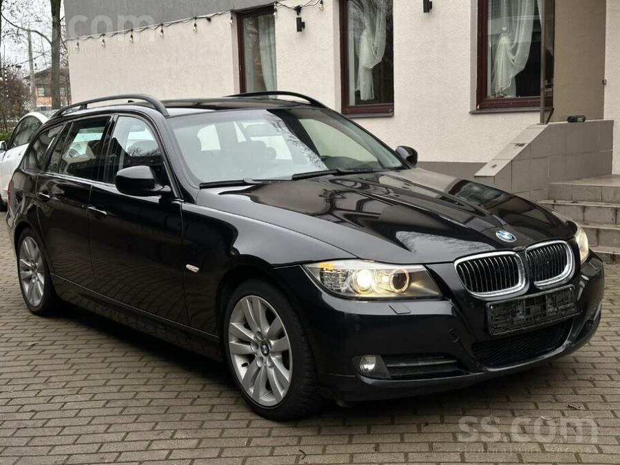 Black BMW 325 2009 in Riga, with an engine capacity of 3.00 L and mileage of 0 thousand km for 7100 €, photo 3 on AUTOMOTO.COM.LV