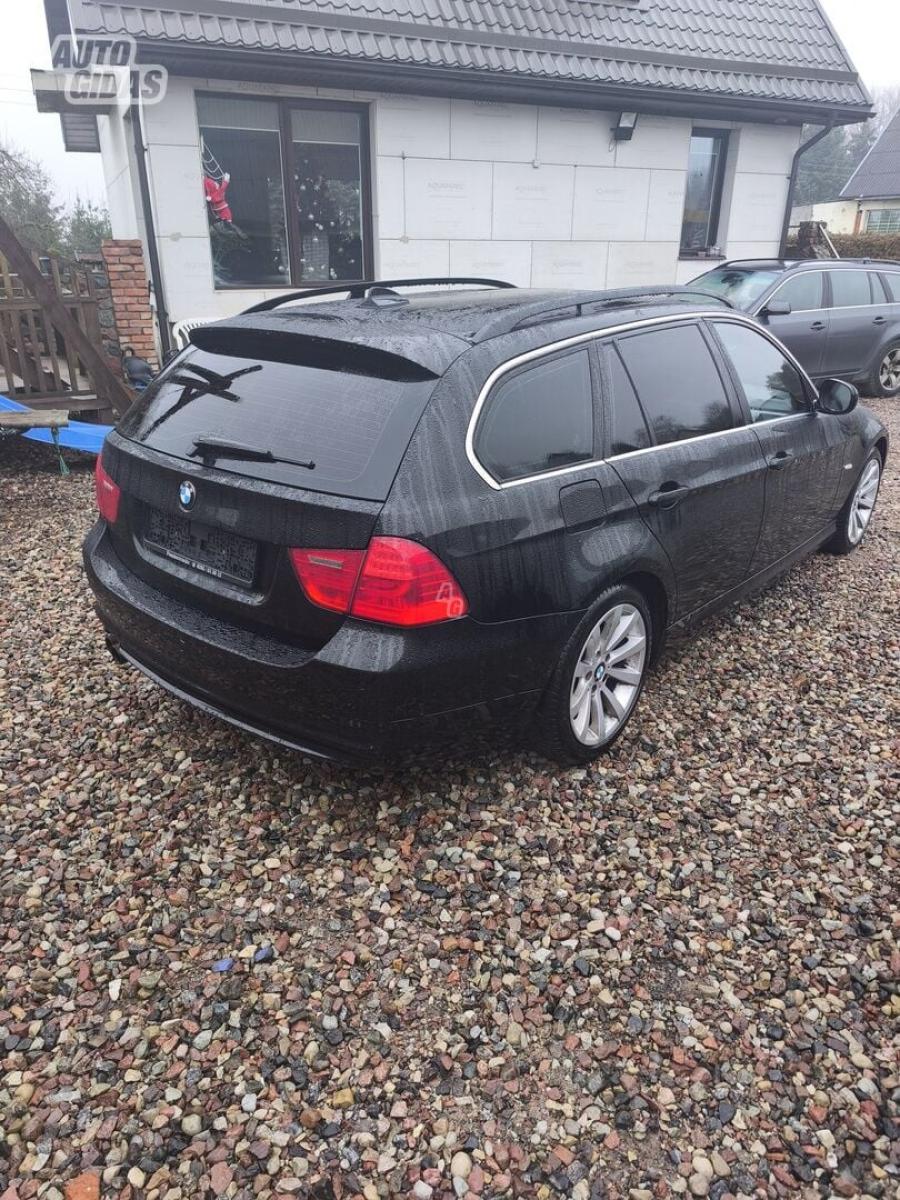 Black BMW 325 2009 in Sakiai, with an engine capacity of 3.00 L and mileage of 300 thousand km for 3300 €, photo 1 on AUTOMOTO.COM.LV