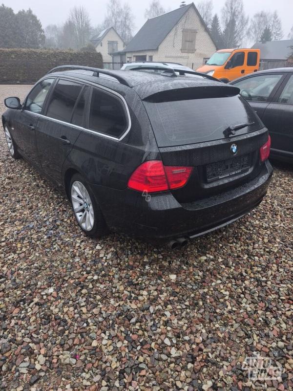Melns BMW 325 2009 Šakiai, ar dzinēja tilpumu 3.00 L un nobraukumu 300 tūkst. km par 3300 €, foto 4 vietnē AUTOMOTO.COM.LV