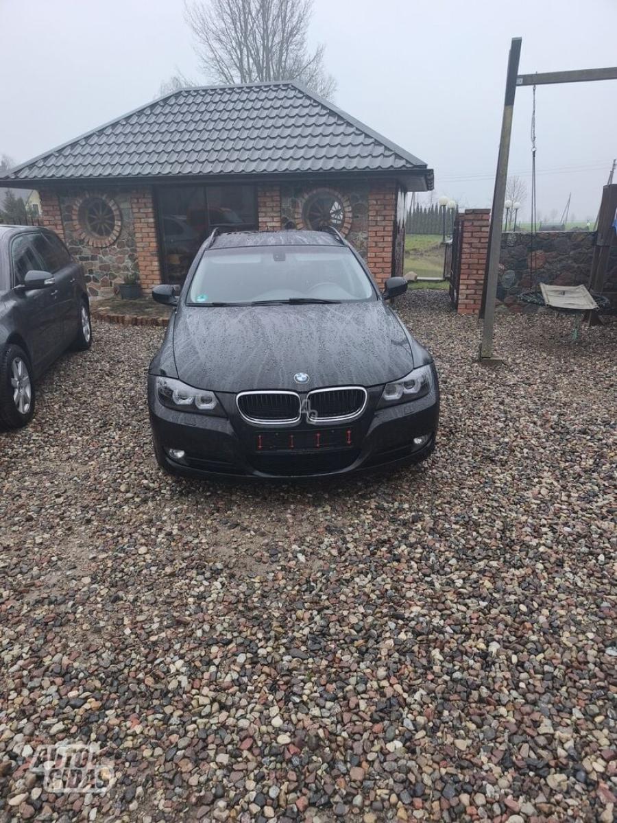 Black BMW 325 2009 in Sakiai, with an engine capacity of 3.00 L and mileage of 300 thousand km for 3300 €, photo 7 on AUTOMOTO.COM.LV