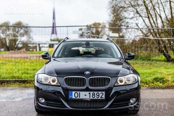 Melns BMW 325 2009 Rīga, ar dzinēja tilpumu 3.00 L un nobraukumu 368 tūkst. km par 6990 €, foto 3 vietnē AUTOMOTO.COM.LV