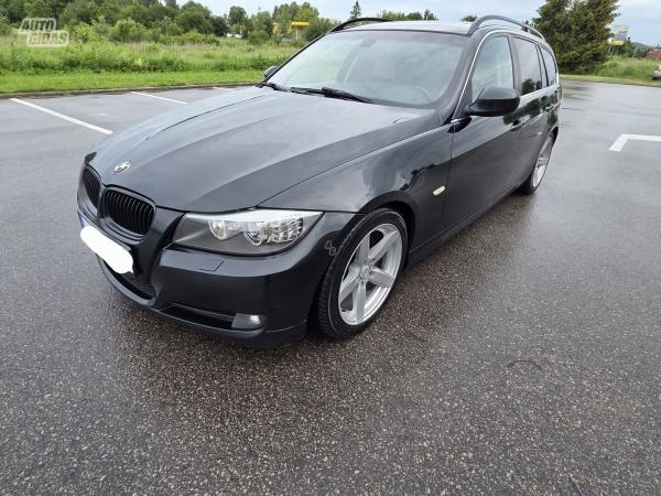 Black BMW 325 2009 in Pakruojis, with an engine capacity of 3.00 L and mileage of 346 thousand km for 5600 €, photo 2 on AUTOMOTO.COM.LV