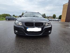 Black BMW 325 2009 in Pakruojis, with an engine capacity of 3.00 L and mileage of 346 thousand km for 5400 €, photo 5 on AUTOMOTO.COM.LV