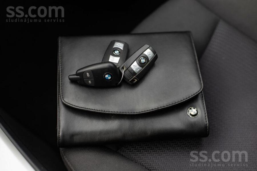 Melns BMW 325 2009 Rīga, ar dzinēja tilpumu 3.00 L un nobraukumu 368 tūkst. km par 6990 €, foto 27 vietnē AUTOMOTO.COM.LV