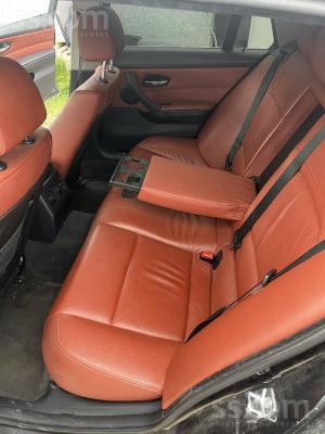 Black BMW 325 2009 in Jelgava, with an engine capacity of 3.00 L and mileage of 361 thousand km for 5300 €, photo 10 on AUTOMOTO.COM.LV