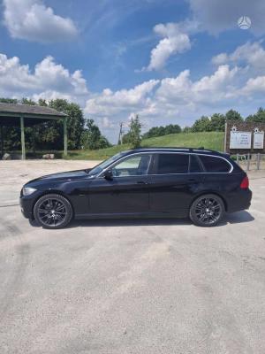 Melns BMW 325 2009 Šauļi, ar dzinēja tilpumu 2.99 L un nobraukumu 394 tūkst. km par 5000 €, foto 3 vietnē AUTOMOTO.COM.LV