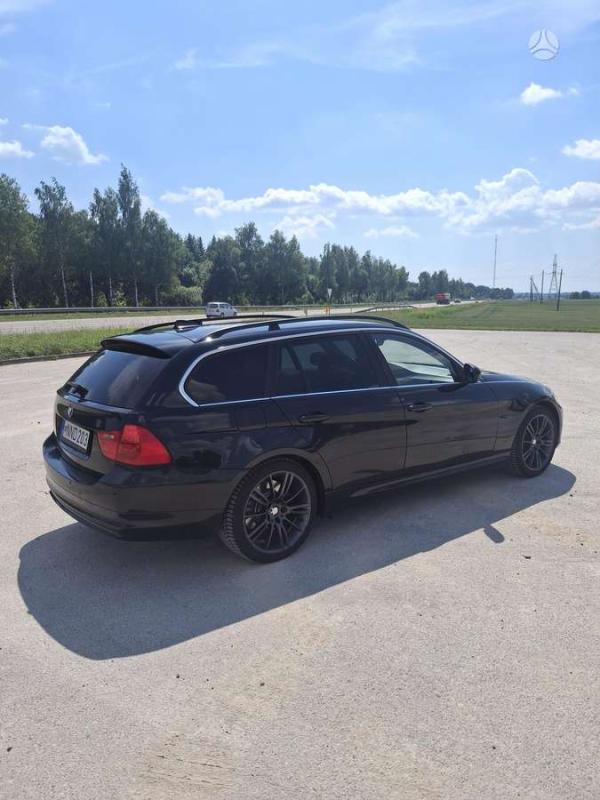 Melns BMW 325 2009 Šauļi, ar dzinēja tilpumu 2.99 L un nobraukumu 394 tūkst. km par 5000 €, foto 5 vietnē AUTOMOTO.COM.LV
