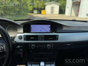 Melns BMW 325 2009 Rīga, ar dzinēja tilpumu 3.00 L un nobraukumu 394 tūkst. km par 5590 €, foto 18 vietnē AUTOMOTO.COM.LV