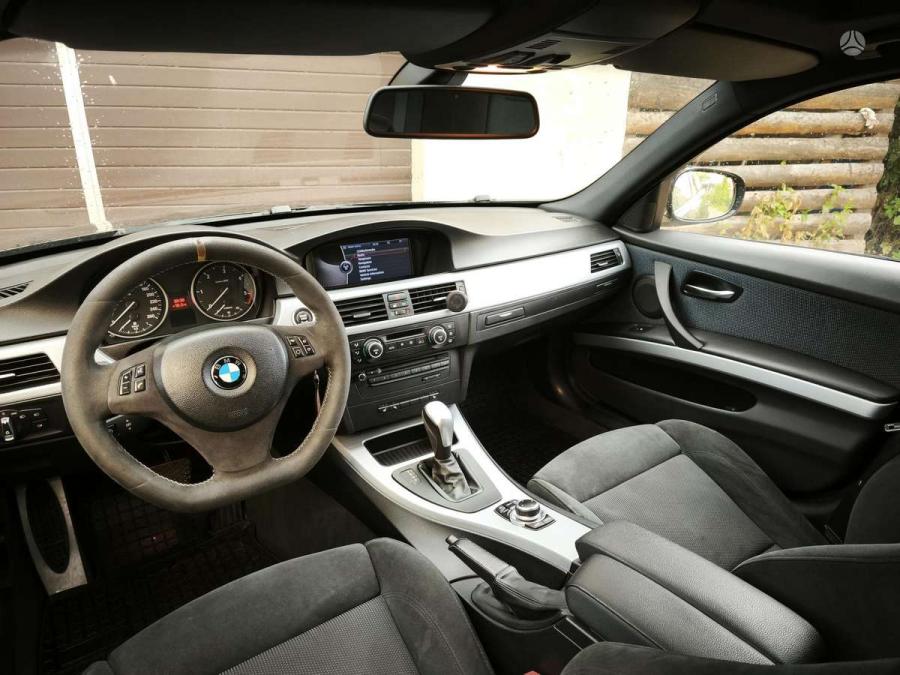 Melns BMW 325 2009 Kauņa, ar dzinēja tilpumu 2.99 L un nobraukumu 0 tūkst. km par 7500 €, foto 8 vietnē AUTOMOTO.COM.LV