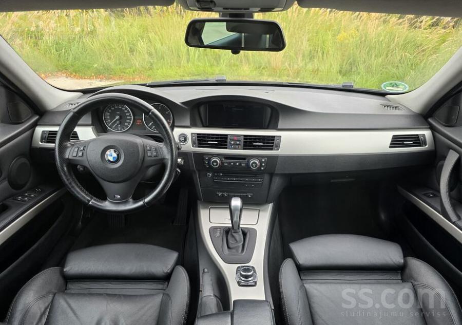 Melns BMW 325 2009 Jelgava, ar dzinēja tilpumu 3.00 L un nobraukumu 320 tūkst. km par 5500 €, foto 15 vietnē AUTOMOTO.COM.LV