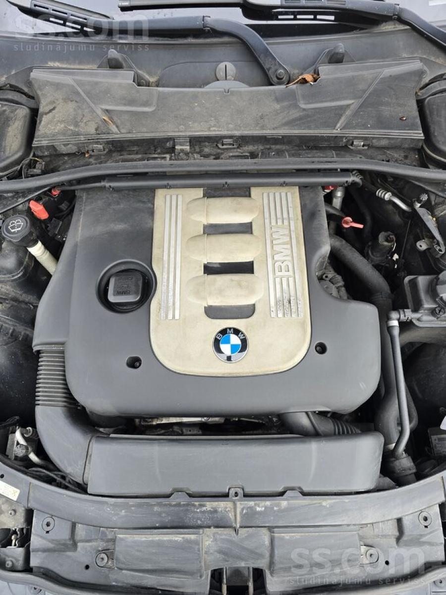 Melns BMW 325 2009 Jelgava, ar dzinēja tilpumu 3.00 L un nobraukumu 320 tūkst. km par 5500 €, foto 18 vietnē AUTOMOTO.COM.LV