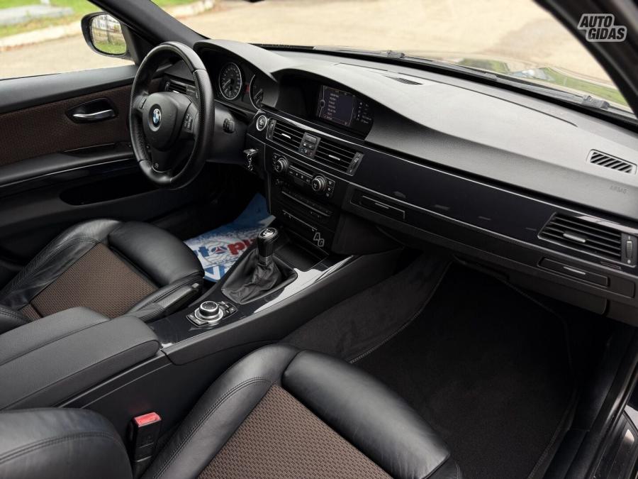 Черный БМВ 325 2009 в Рокишкис, объемом двигателя 3.00 л и пробегом 173 тыс. км за 5350 €, фото 17 на AUTOMOTO.COM.LV