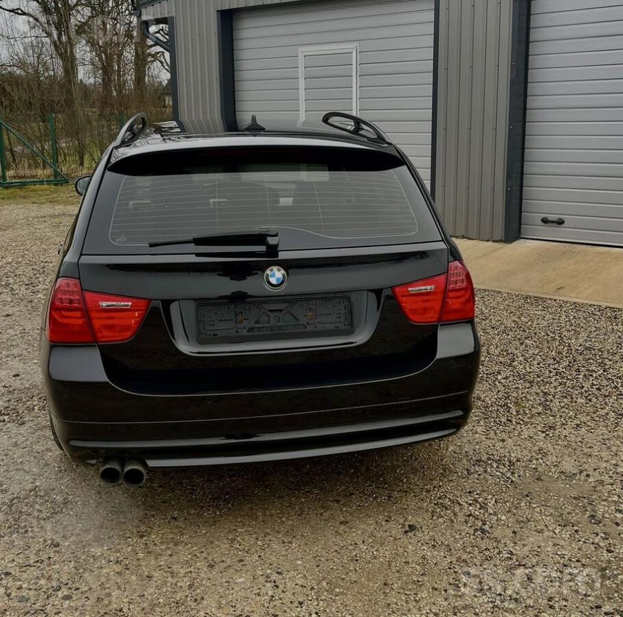 Melns BMW 325 2010 Cēsis, ar dzinēja tilpumu 3.00 L un nobraukumu 430 tūkst. km par 6000 €, foto 6 vietnē AUTOMOTO.COM.LV