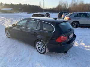 Black BMW 325 2010 in Vilnius, with an engine capacity of 2.99 L and mileage of 328 thousand km for 4999 €, photo 4 on AUTOMOTO.COM.LV