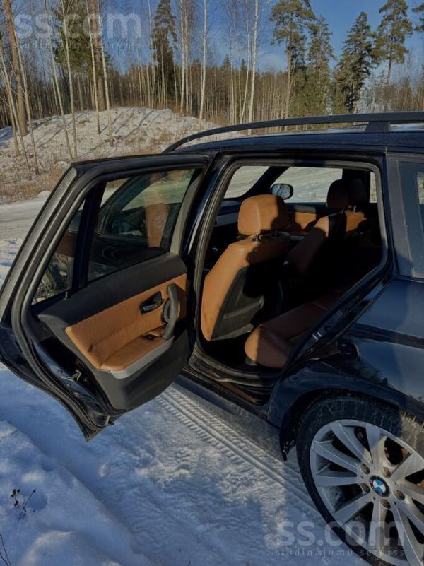 Melns BMW 325 2010 Cēsis, ar dzinēja tilpumu 3.00 L un nobraukumu 430 tūkst. km par 5150 €, foto 6 vietnē AUTOMOTO.COM.LV