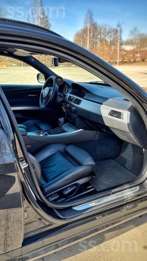 Melns BMW 325 2010 Jēkabpils, ar dzinēja tilpumu 3.00 L un nobraukumu 323 tūkst. km par 8600 €, foto 6 vietnē AUTOMOTO.COM.LV