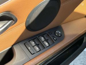 Melns BMW 325 2010 Šauļi, ar dzinēja tilpumu 2.99 L un nobraukumu 321 tūkst. km par 5850 €, foto 16 vietnē AUTOMOTO.COM.LV