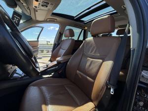 Melns BMW 325 2010 Šauļi, ar dzinēja tilpumu 2.99 L un nobraukumu 321 tūkst. km par 5850 €, foto 18 vietnē AUTOMOTO.COM.LV