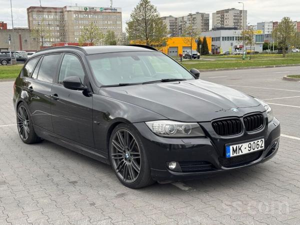 Melns BMW 325 2010 Rīga, ar dzinēja tilpumu 3.00 L un nobraukumu 392 tūkst. km par 5350 €, foto 1 vietnē AUTOMOTO.COM.LV