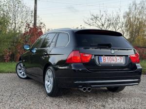 Melns BMW 325 2010 Tukums, ar dzinēja tilpumu 3.00 L un nobraukumu 198 tūkst. km par 5990 €, foto 7 vietnē AUTOMOTO.COM.LV