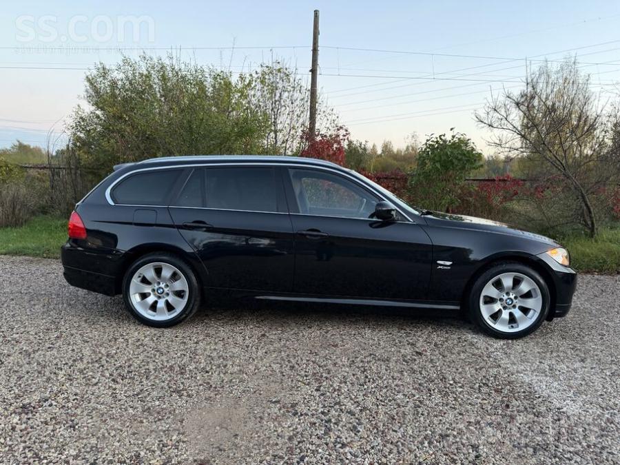 Melns BMW 325 2010 Tukums, ar dzinēja tilpumu 3.00 L un nobraukumu 198 tūkst. km par 5990 €, foto 18 vietnē AUTOMOTO.COM.LV