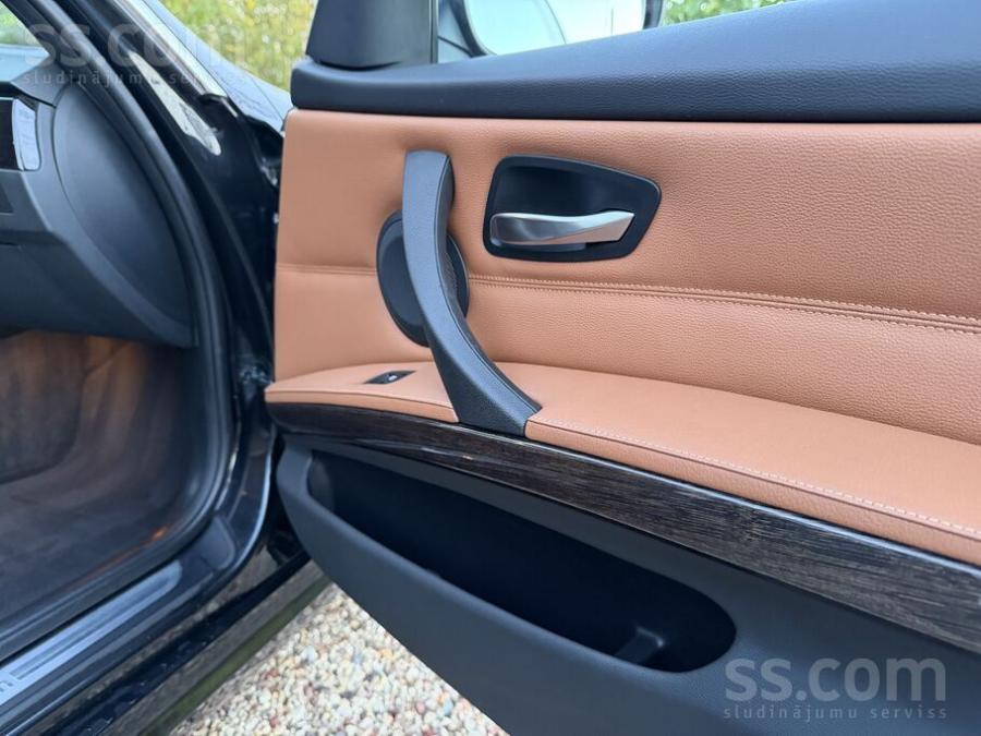 Melns BMW 325 2010 Tukums, ar dzinēja tilpumu 3.00 L un nobraukumu 198 tūkst. km par 5990 €, foto 25 vietnē AUTOMOTO.COM.LV