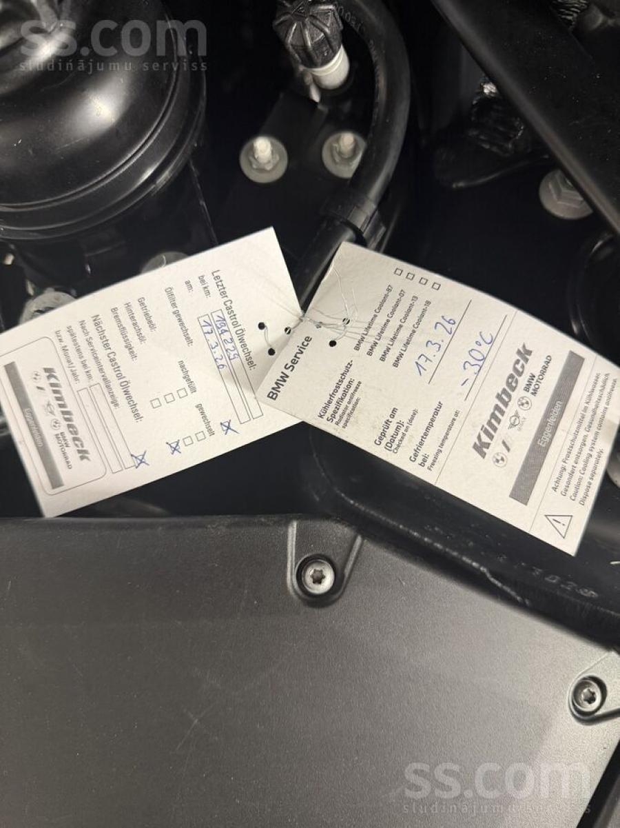 Melns BMW 325 2010 Tukums, ar dzinēja tilpumu 3.00 L un nobraukumu 198 tūkst. km par 5990 €, foto 34 vietnē AUTOMOTO.COM.LV