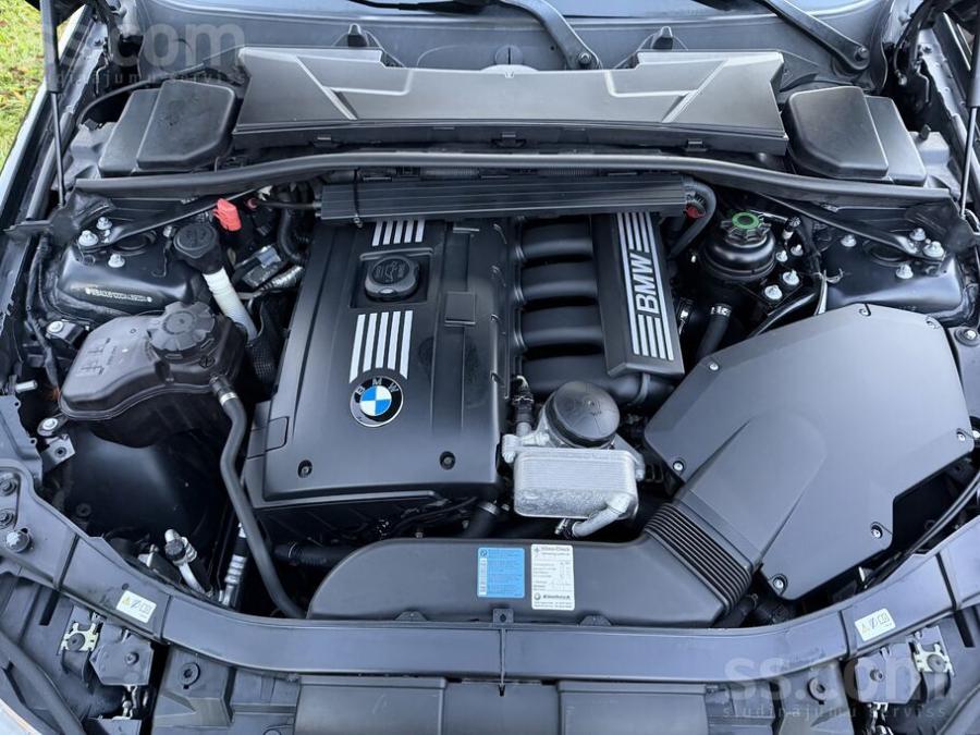 Melns BMW 325 2010 Tukums, ar dzinēja tilpumu 3.00 L un nobraukumu 198 tūkst. km par 5990 €, foto 35 vietnē AUTOMOTO.COM.LV