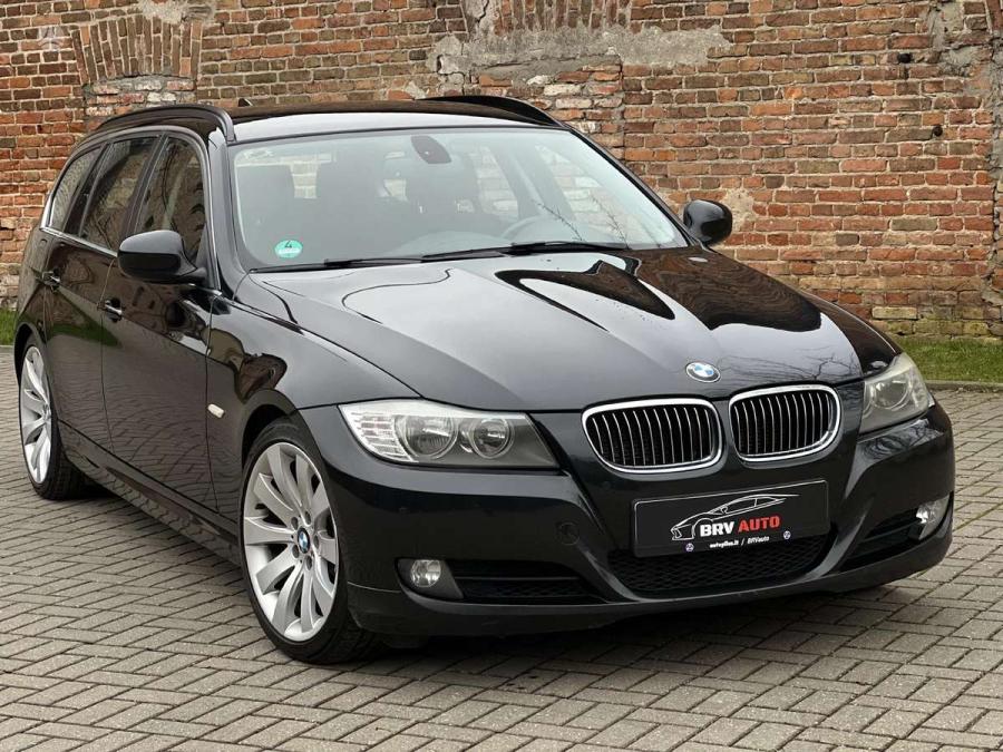 Black BMW 325 2011 in Kedainiai, with an engine capacity of 2.99 L and mileage of 380 thousand km for 5250 €, photo 4 on AUTOMOTO.COM.LV