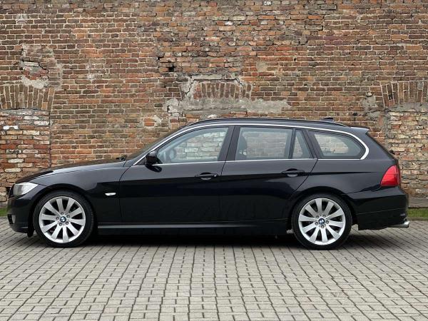 Melns BMW 325 2011 Kėdainiai, ar dzinēja tilpumu 2.99 L un nobraukumu 380 tūkst. km par 5250 €, foto 10 vietnē AUTOMOTO.COM.LV