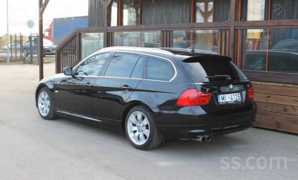 Black BMW 325 2011 in Riga, with an engine capacity of 3.00 L and mileage of 0 thousand km for 4690 €, photo 9 on AUTOMOTO.COM.LV
