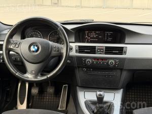 Black BMW 325 2011 in Riga, with an engine capacity of 3.00 L and mileage of 327 thousand km for 5750 €, photo 8 on AUTOMOTO.COM.LV