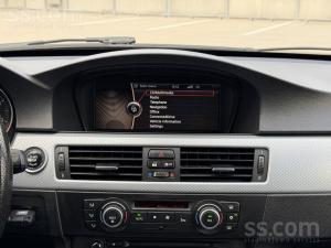 Black BMW 325 2011 in Riga, with an engine capacity of 3.00 L and mileage of 327 thousand km for 5750 €, photo 10 on AUTOMOTO.COM.LV