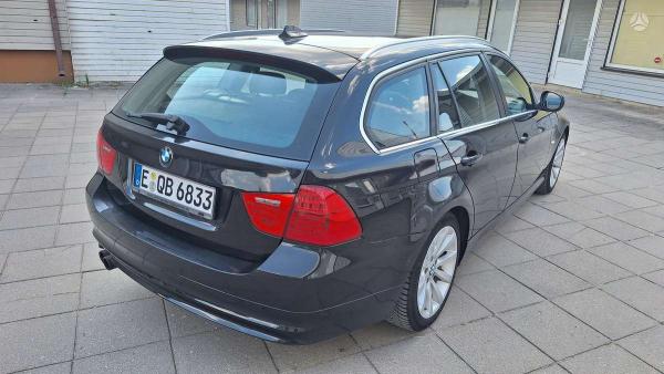 Black BMW 325 2012 in Vilnius, with an engine capacity of 2.99 L and mileage of 278 thousand km for 5650 €, photo 8 on AUTOMOTO.COM.LV