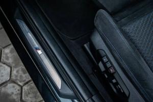 Black BMW 325 2014 in Tukums, with an engine capacity of 2.00 L and mileage of 300 thousand km for 12490 €, photo 19 on AUTOMOTO.COM.LV