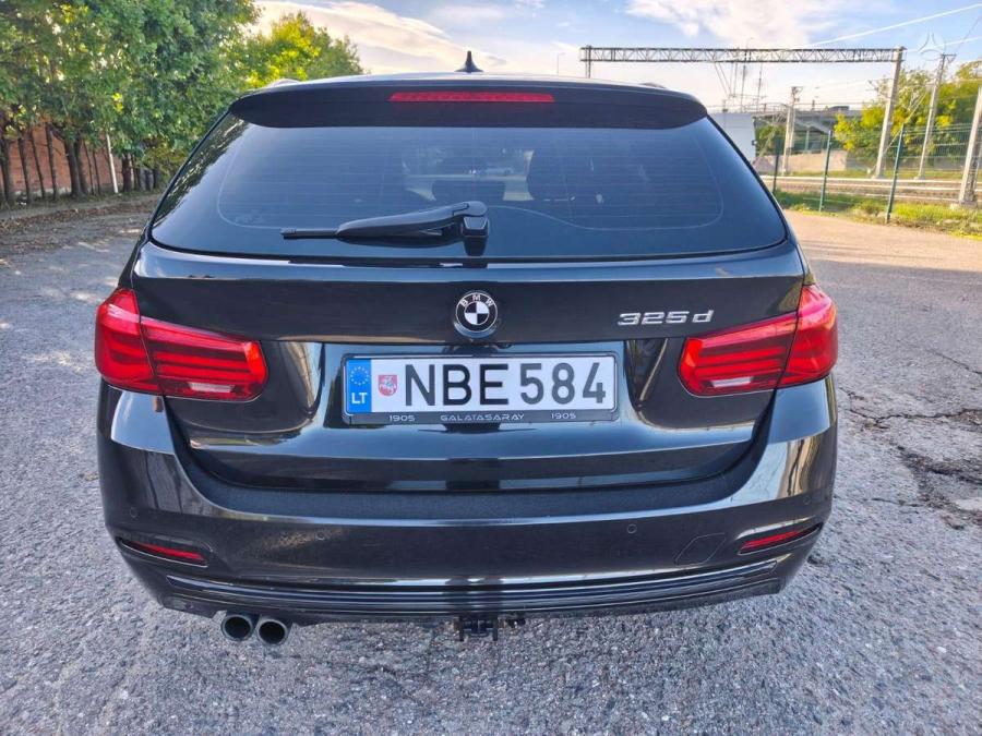 Black BMW 325 2015 in Siauliai, with an engine capacity of 2.00 L and mileage of 320 thousand km for 10650 €, photo 6 on AUTOMOTO.COM.LV
