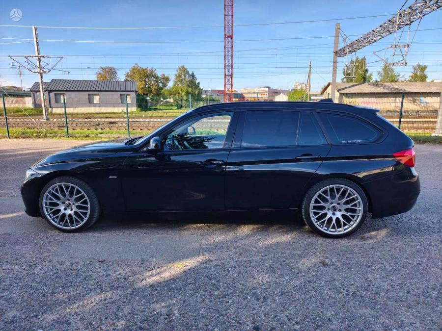 Black BMW 325 2015 in Siauliai, with an engine capacity of 2.00 L and mileage of 320 thousand km for 10650 €, photo 8 on AUTOMOTO.COM.LV