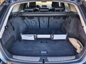 Black BMW 325 2015 in Siauliai, with an engine capacity of 2.00 L and mileage of 320 thousand km for 10650 €, photo 16 on AUTOMOTO.COM.LV